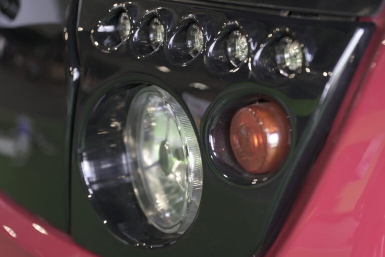 Sevic V500 Black-Red Edition Individuelle Cargo Box - fupyomo